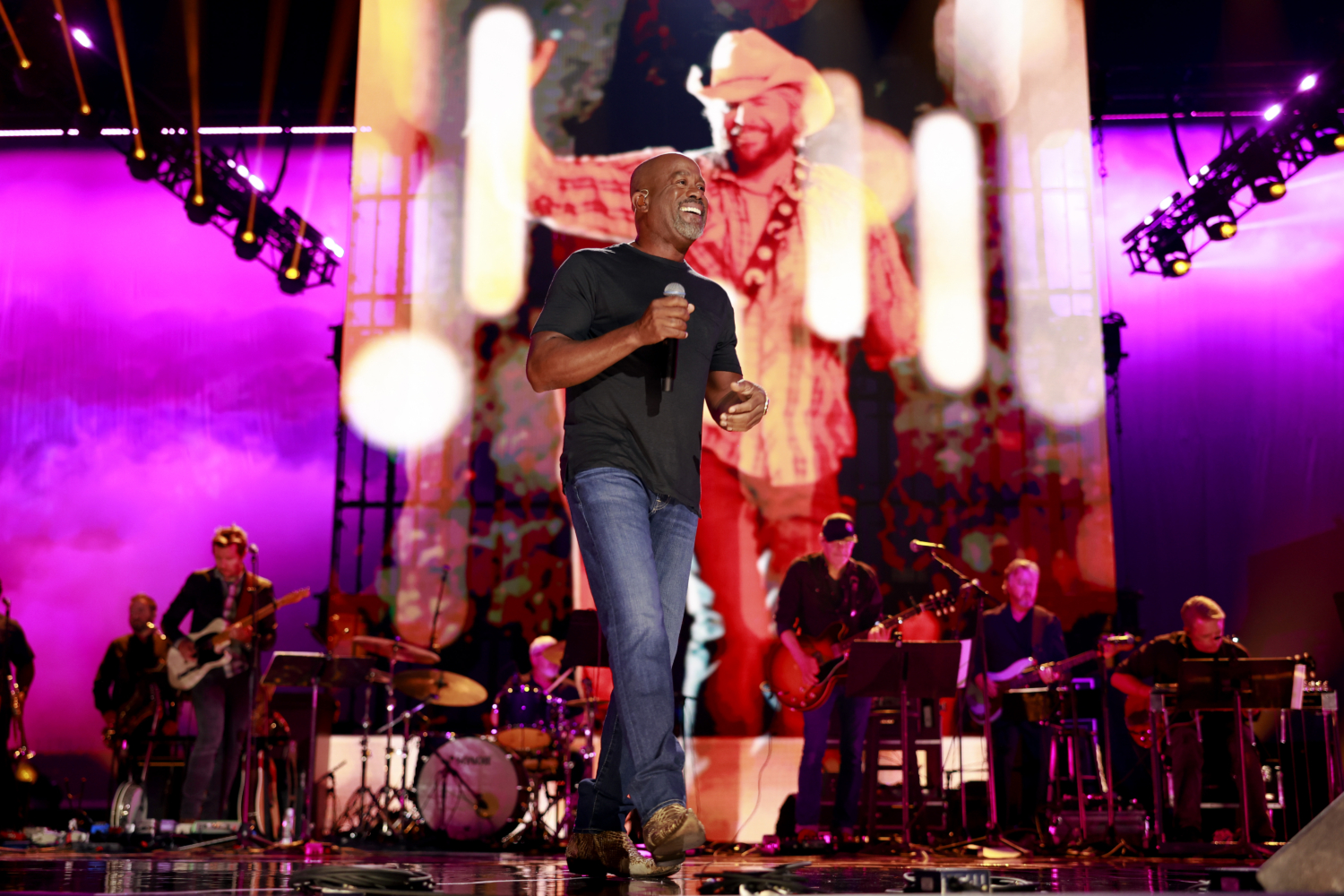 'Toby Keith: American Icon' Celebrates The Music, Life & Legacy Of A ...