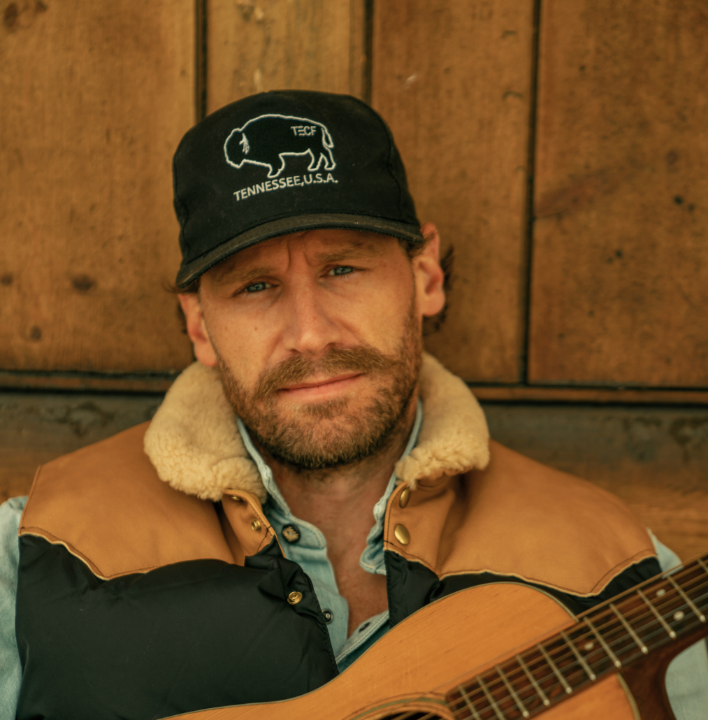 Chase Rice Brings The Farm To The Windy City - MusicRow.com