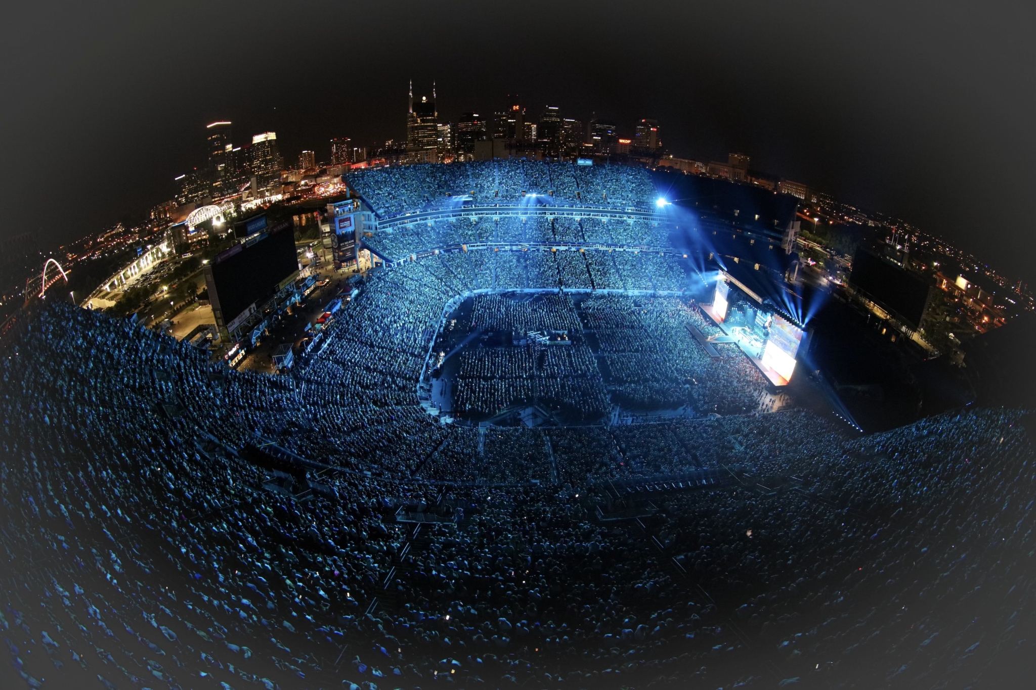 Kenny Chesney Brings The Heat & The Hits For His 200th Stadium Show ...
