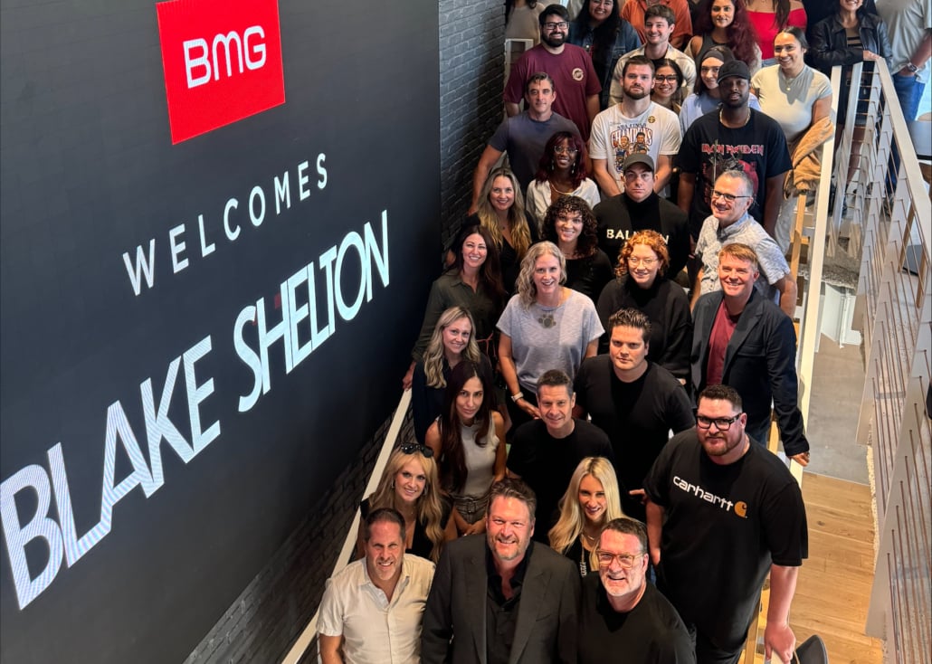 Blake Shelton Signs With BBR Music Group/BMG Nashville - MusicRow.com