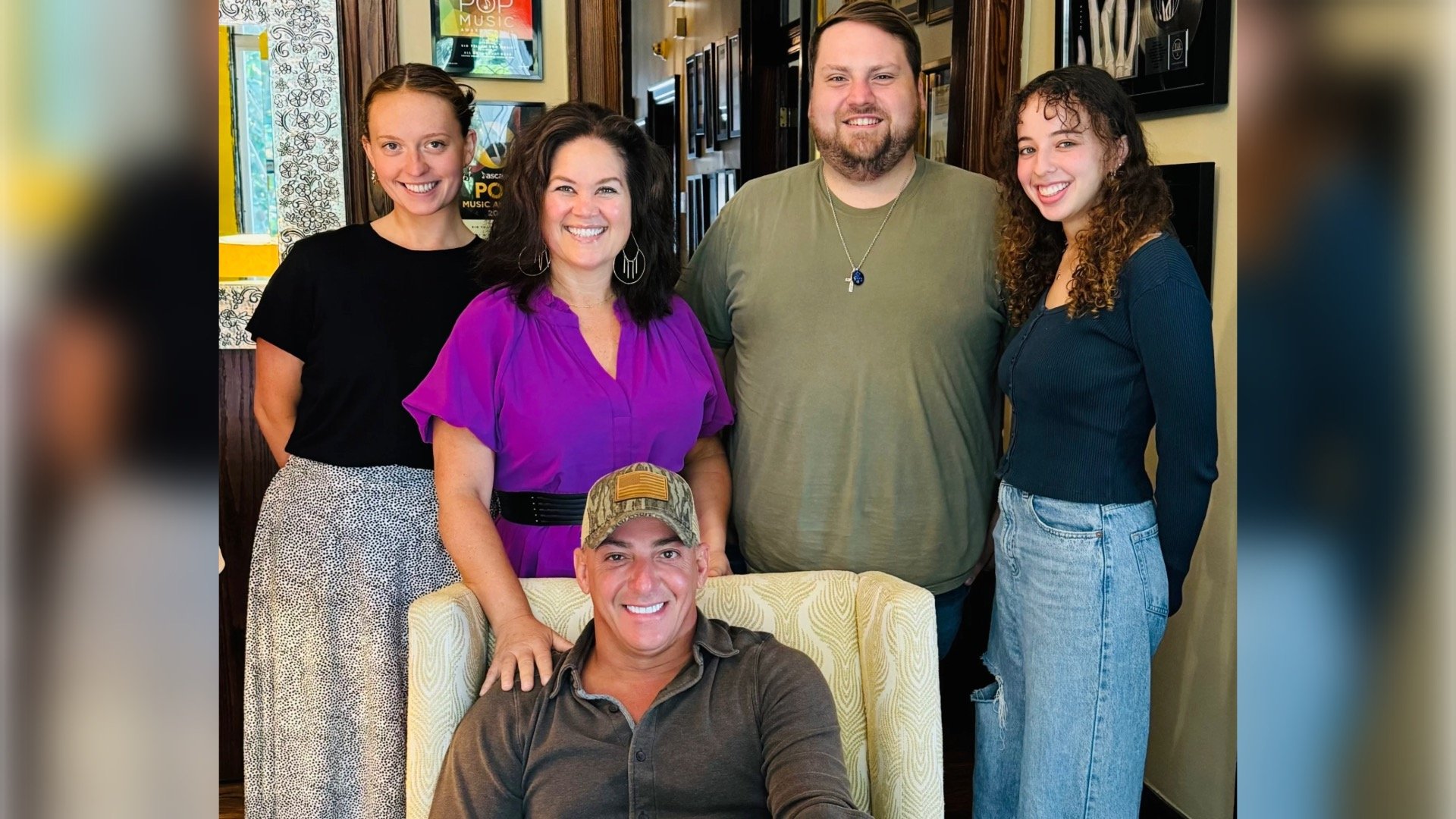 Big Yellow Dog Signs Trent Tomlinson - MusicRow.com