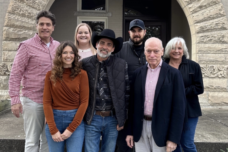 Clint Daniels Signs With Major Bob Music - MusicRow.com