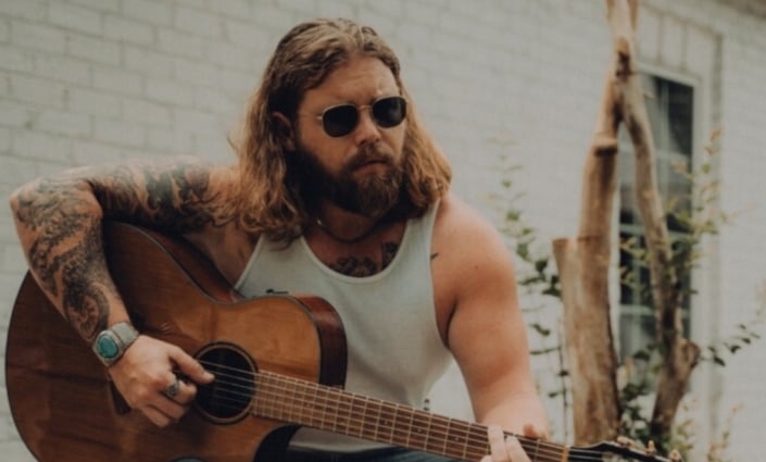 Gravel Road Records Signs Travis Bolt - MusicRow.com