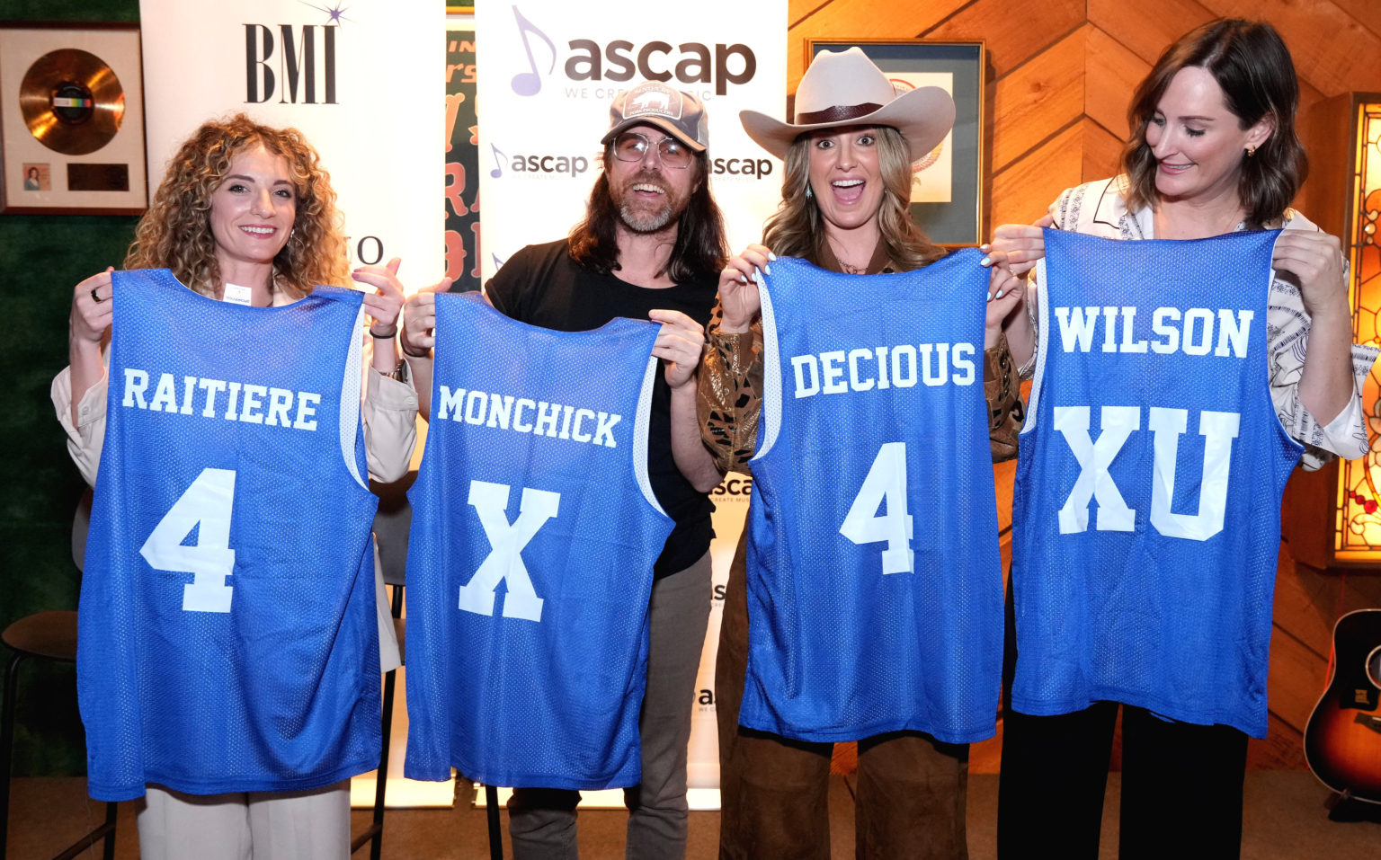 Lainey Wilson Celebrates Two More No. 1 Hits At Historic Bradley's Barn ...