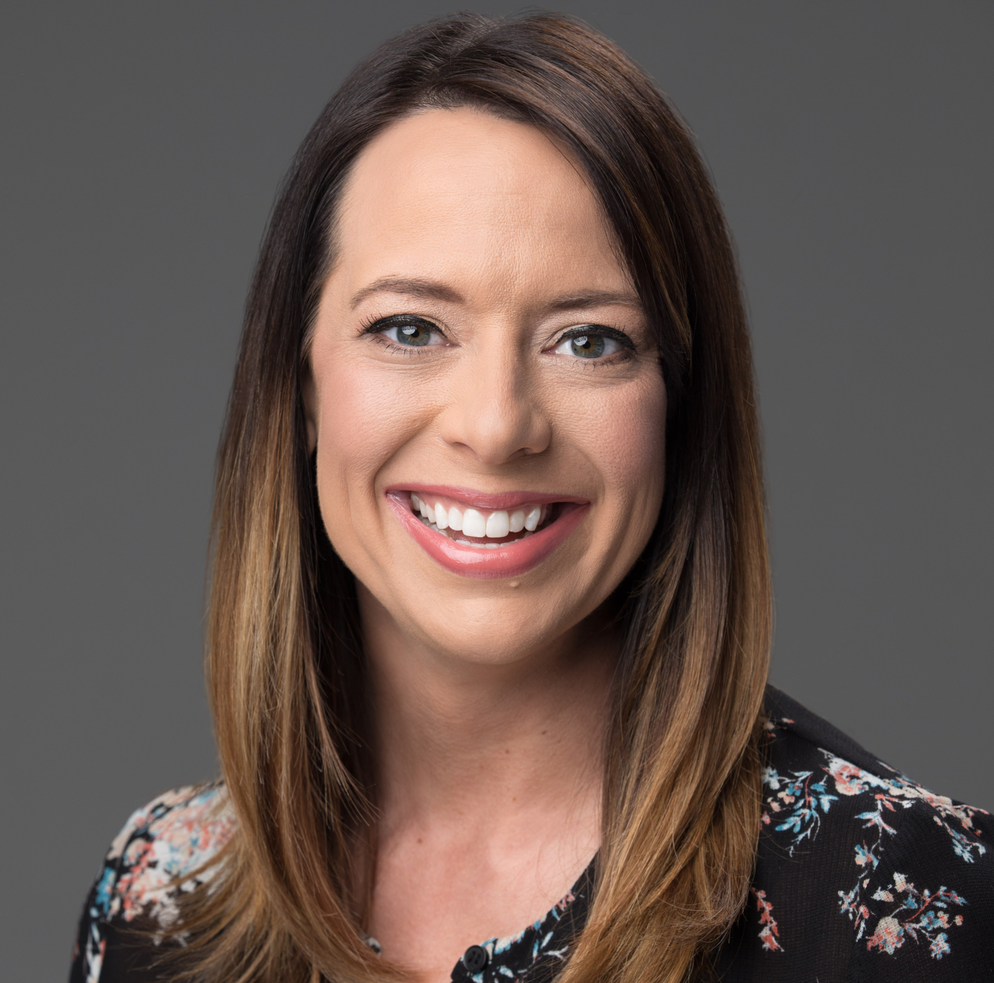 JUST IN: Dawn Gates Exits UMG, Launches Seven Note Enterprises ...