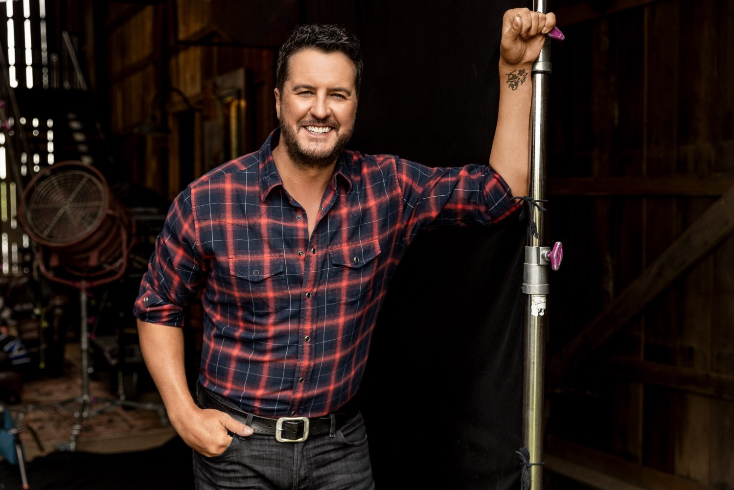 Luke Bryan To Kick Off 'Word On The Street Tour' In May - MusicRow.com