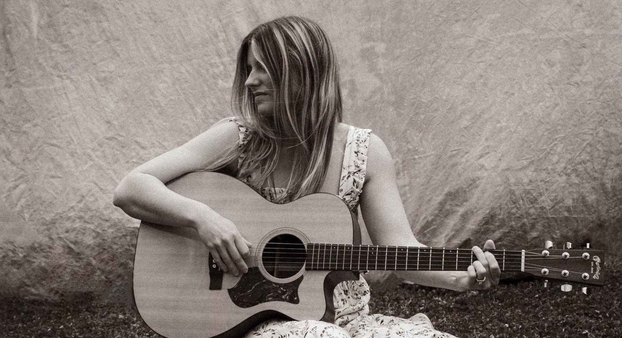 Emily Rose Chronicles Her Parenting Journey On Upcoming Debut Album ...