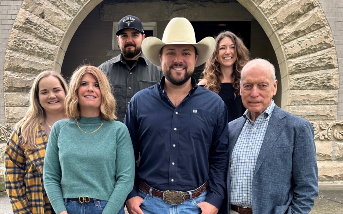 Walker Montgomery Signs With Major Bob Music - MusicRow.com