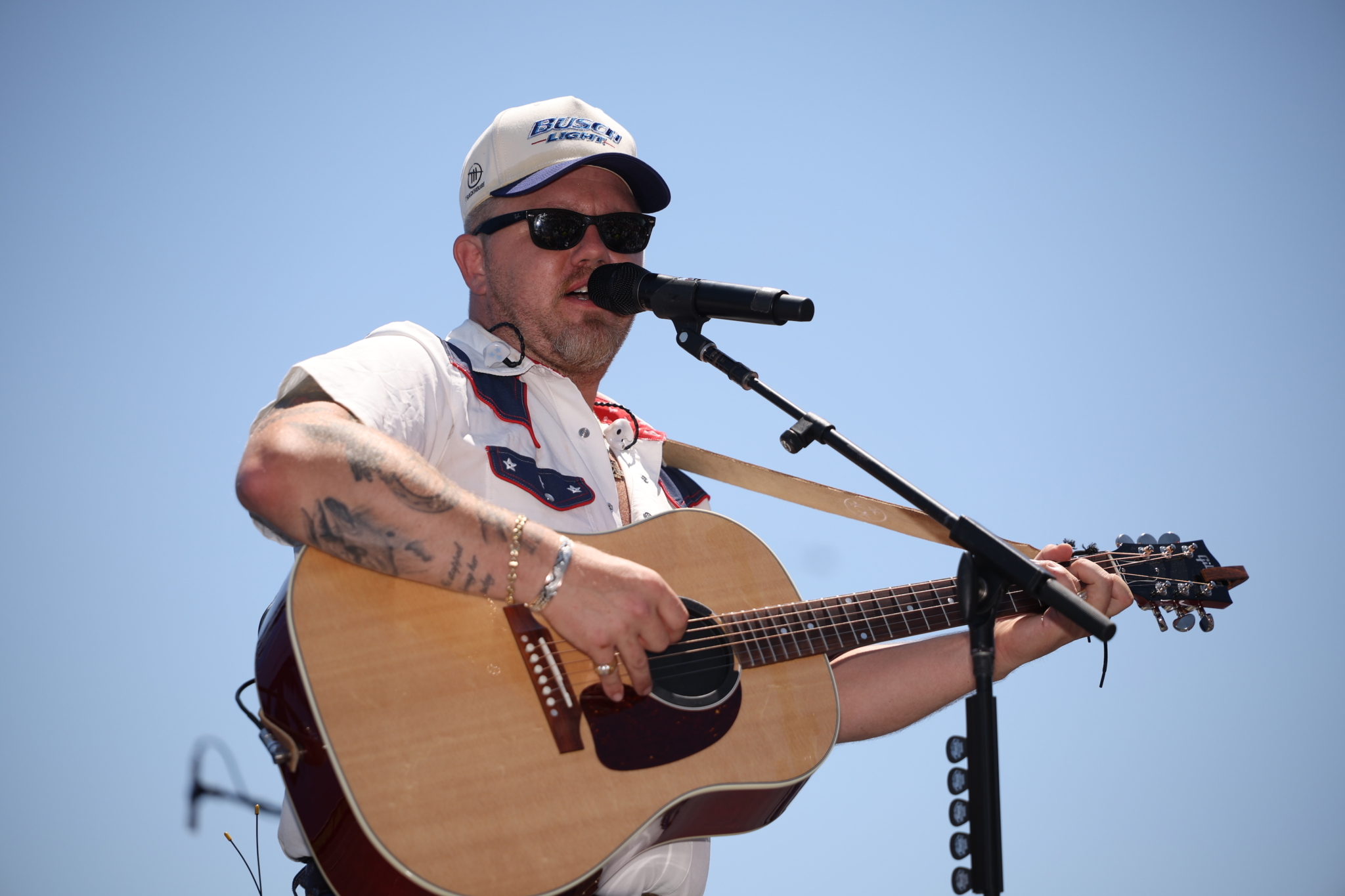 Artist Action: Miranda Lambert, Kip Moore, Justin Moore, Lauren Daigle ...