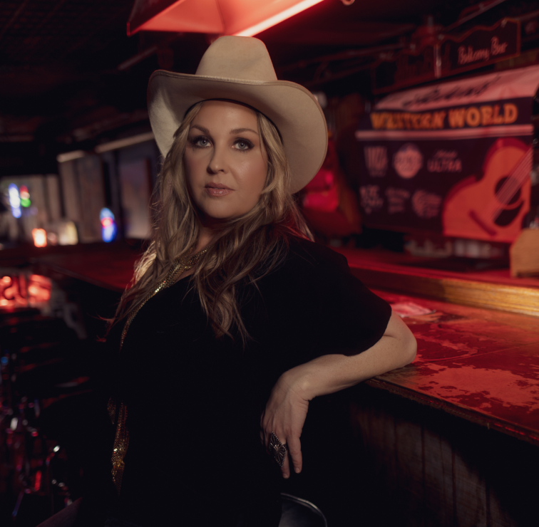Sunny Sweeney Blends Sass & Soul On 'Rhinestone Requiem' Due In August ...