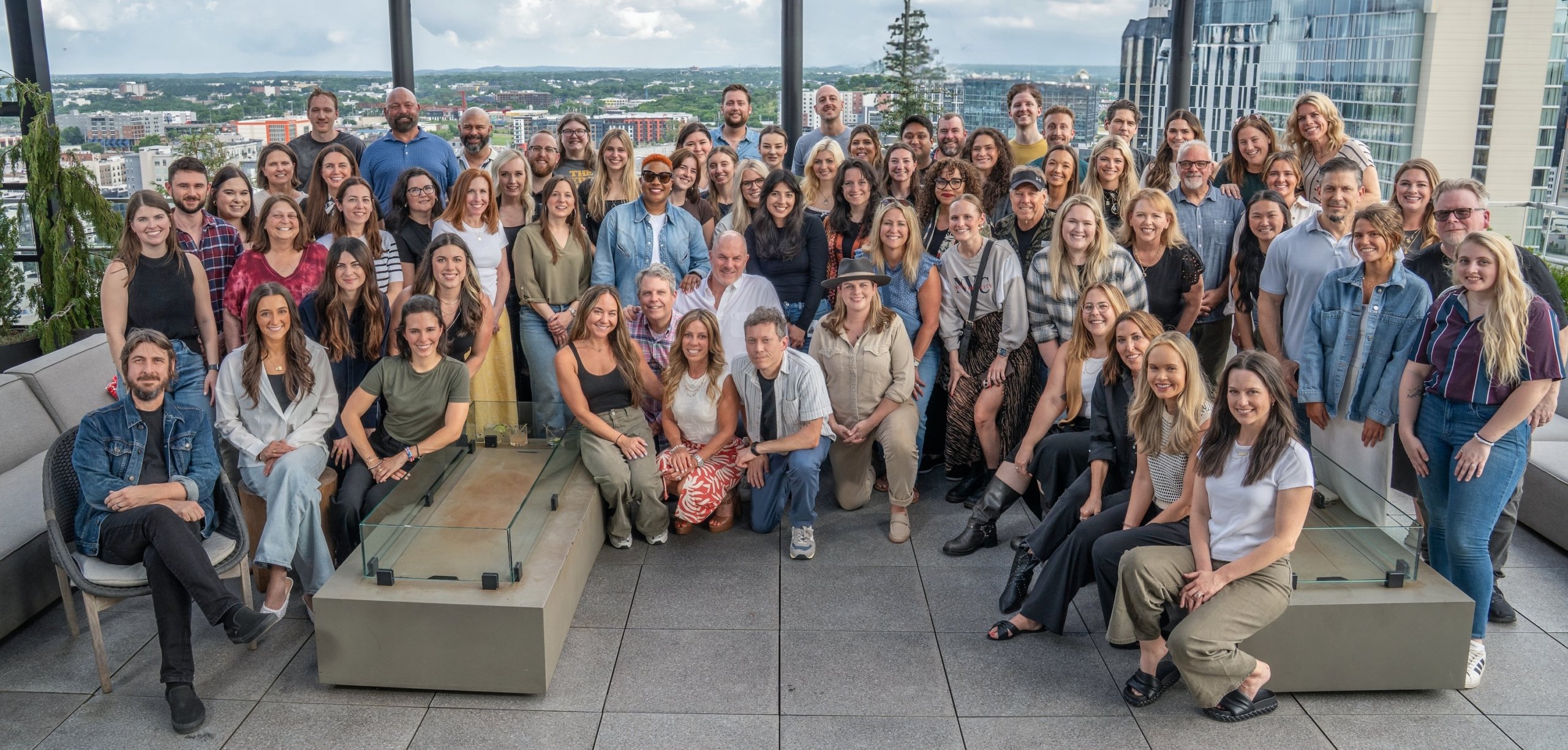 MCA Staff Gather To Mark A New Chapter - MusicRow.com