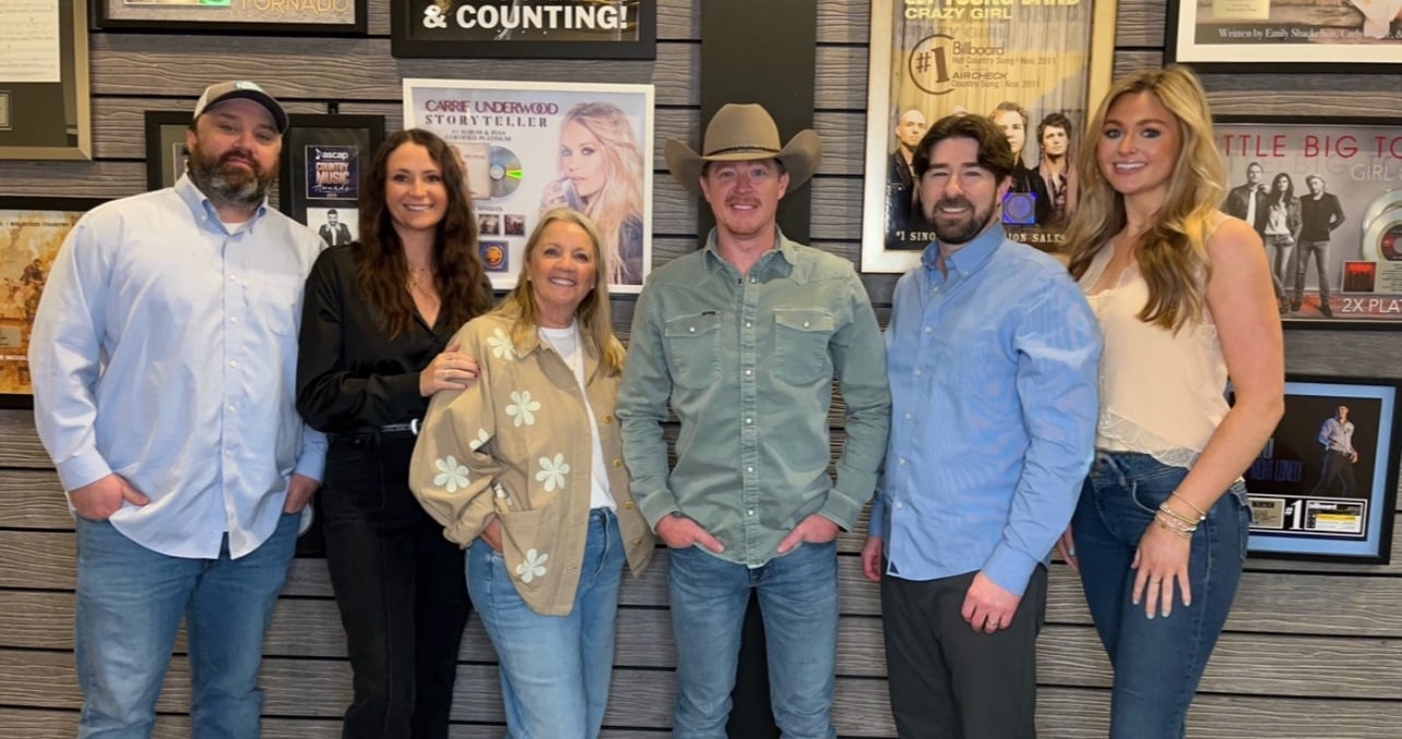 Adam Sanders Inks With Liz Rose Music - MusicRow.com