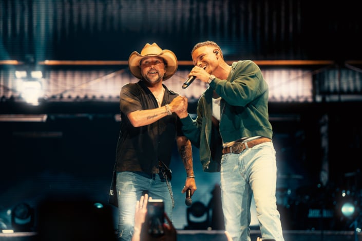 Jason Aldean Brings ‘Full Throttle Tour’ To Sold-Out Nashville Crowd ...