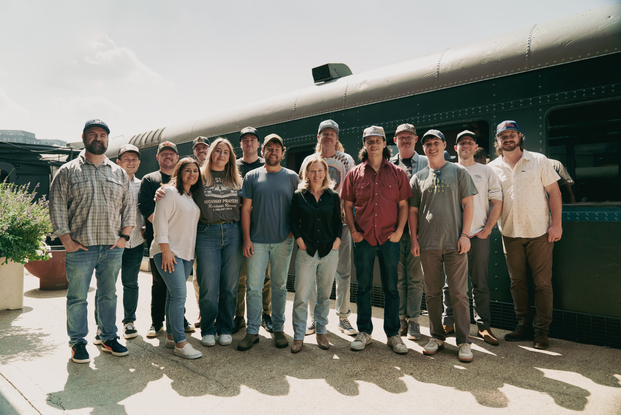 Clay Street Unit Inks With Leo33 - MusicRow.com