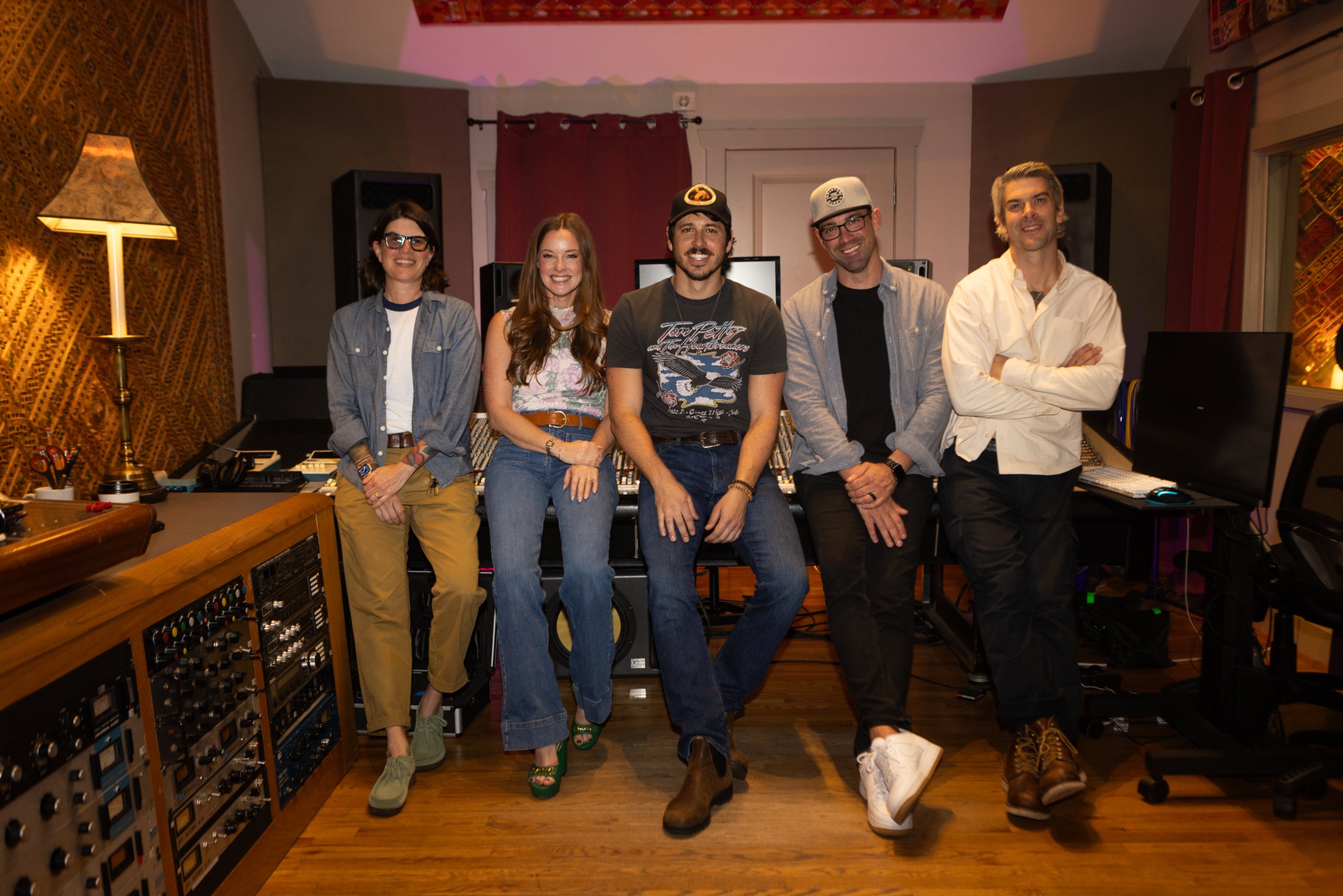 Morgan Evans Teams With Virgin Music Group - MusicRow.com