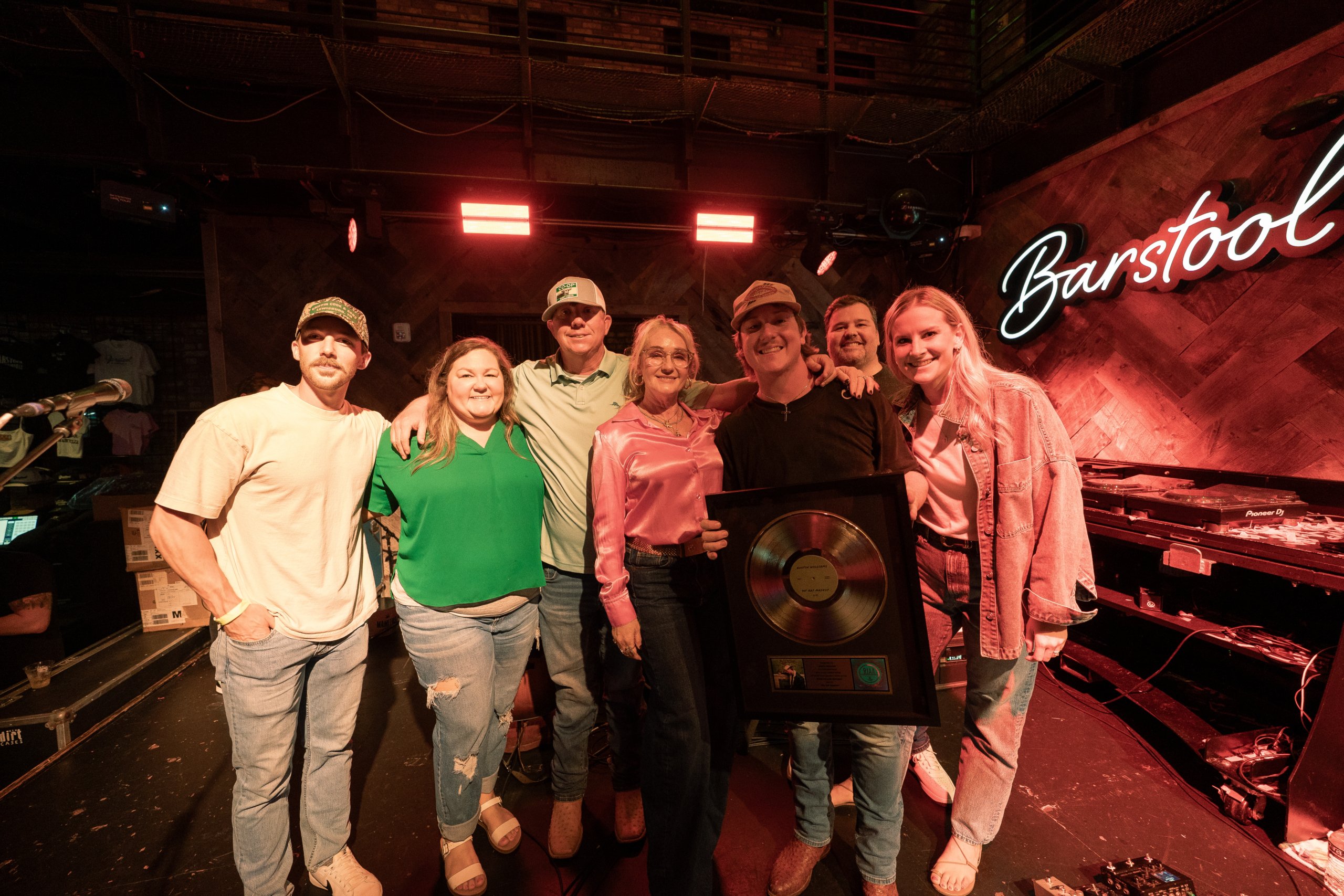 Industry Ink: Jason Aldean, Dierks Bentley, Warren Zeiders, Austin ...