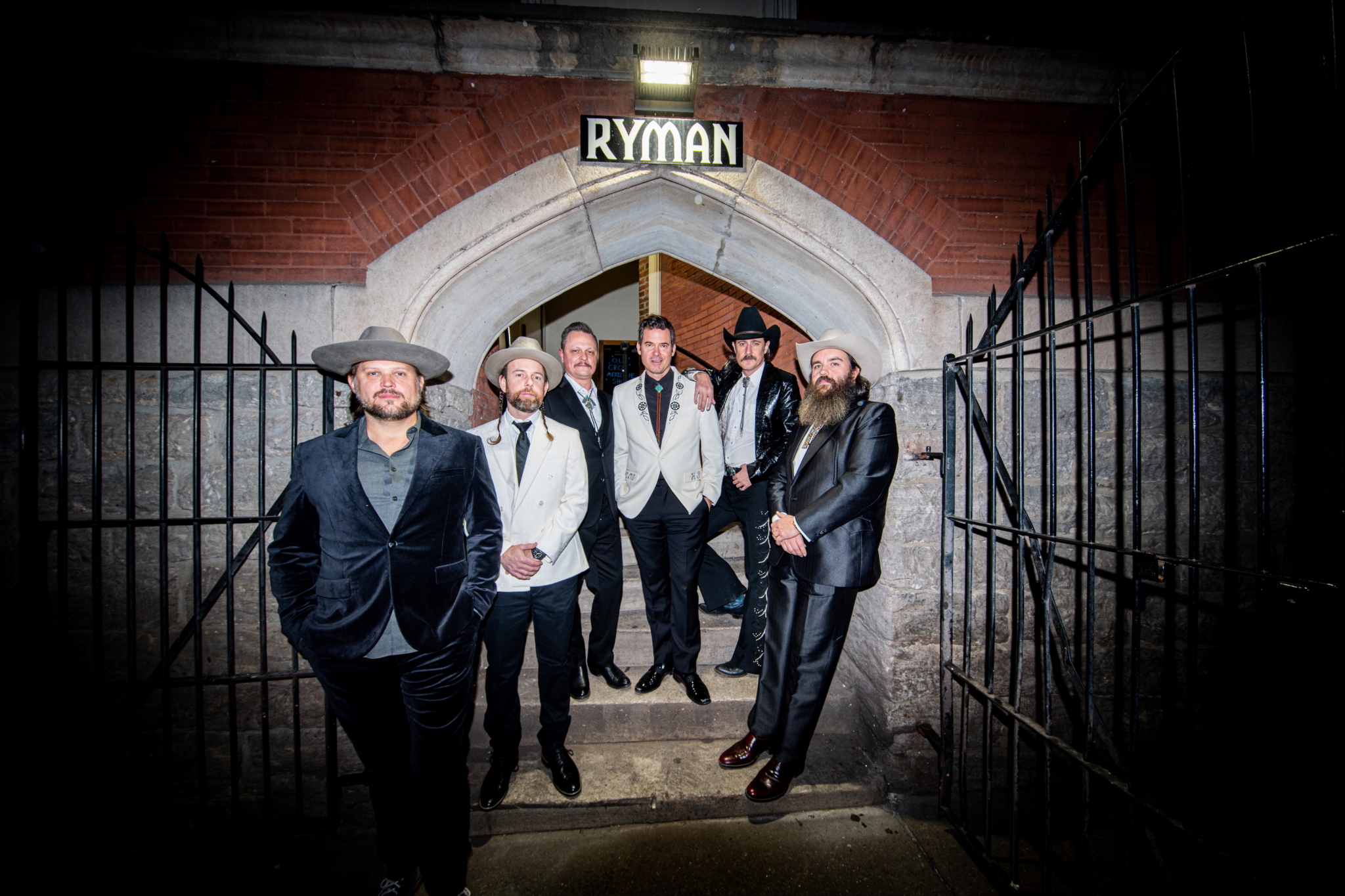 Old Crow Medicine Show Celebrate The Season With New Holiday Album ...