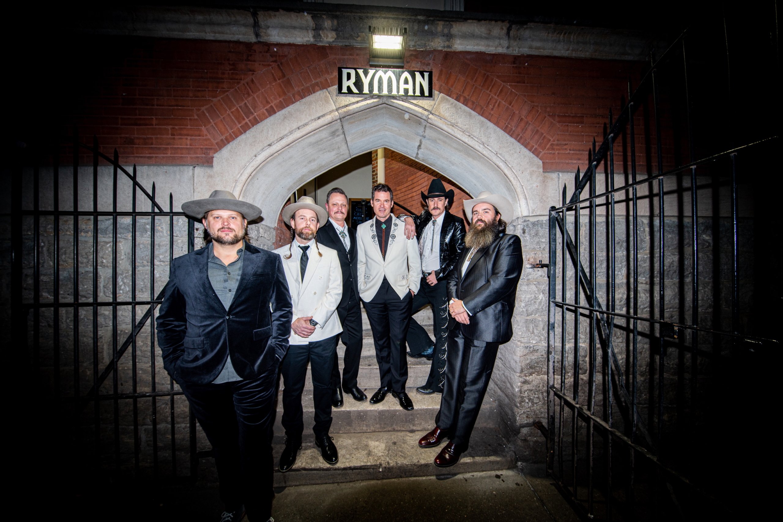 Old Crow Medicine Show Celebrate The Season With New Holiday Album ...