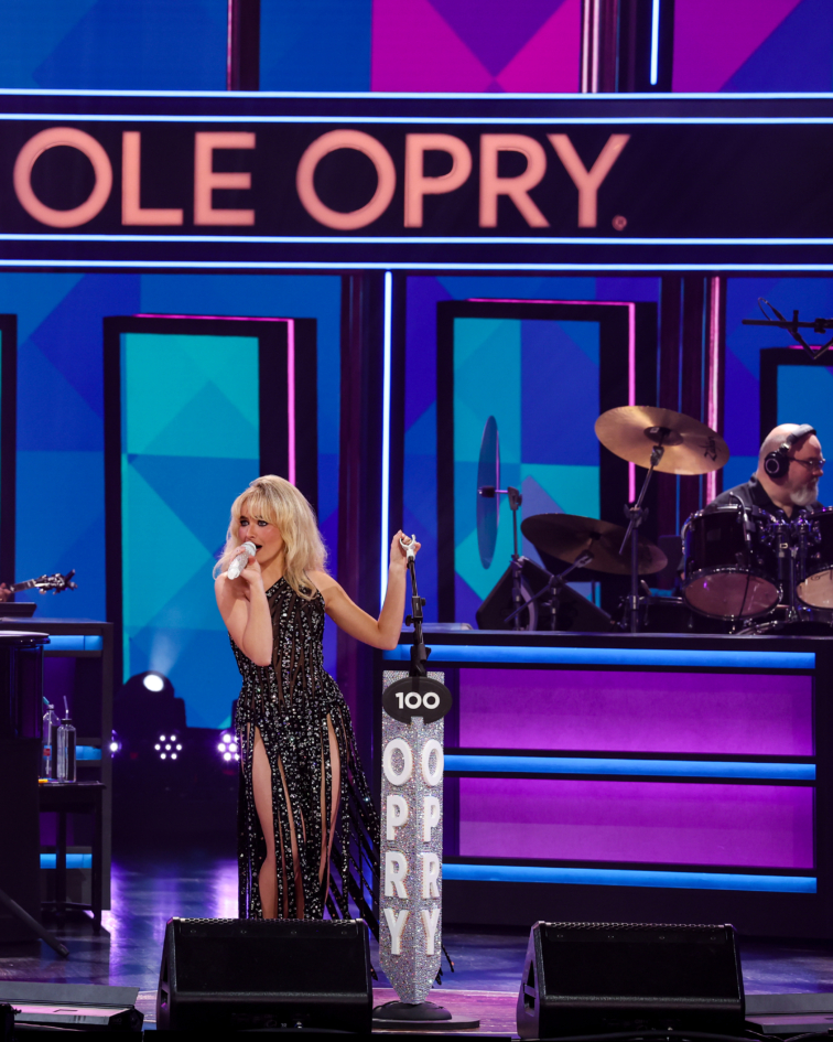 Sabrina Carpenter Makes Grand Ole Opry Debut - MusicRow.com