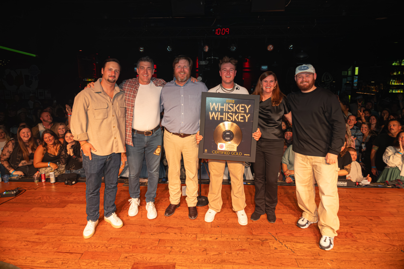 Graham Barham Sells Out Nashville Headline Show At Basement East ...