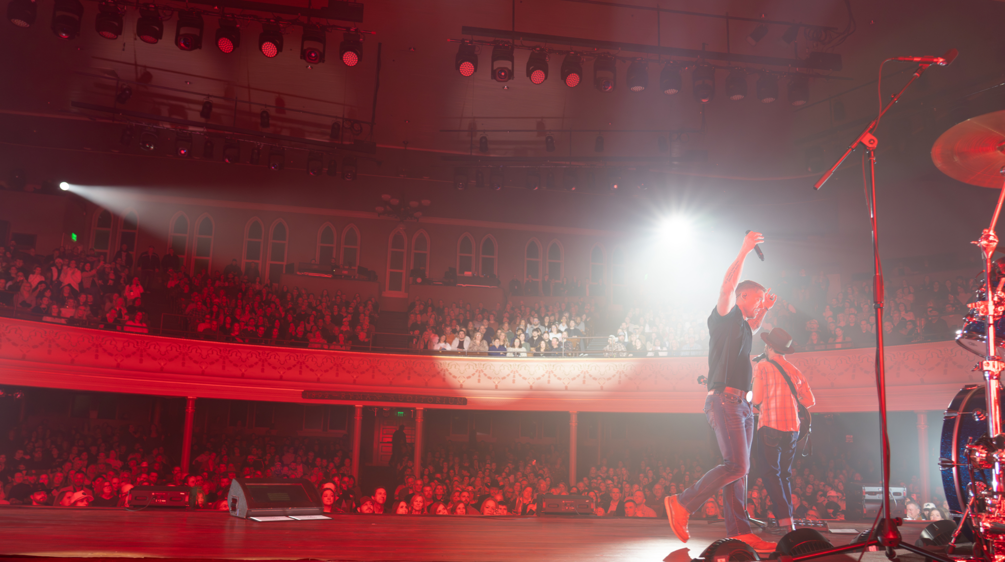 Brett Young Brings Heart & Harmony To The Ryman - MusicRow.com
