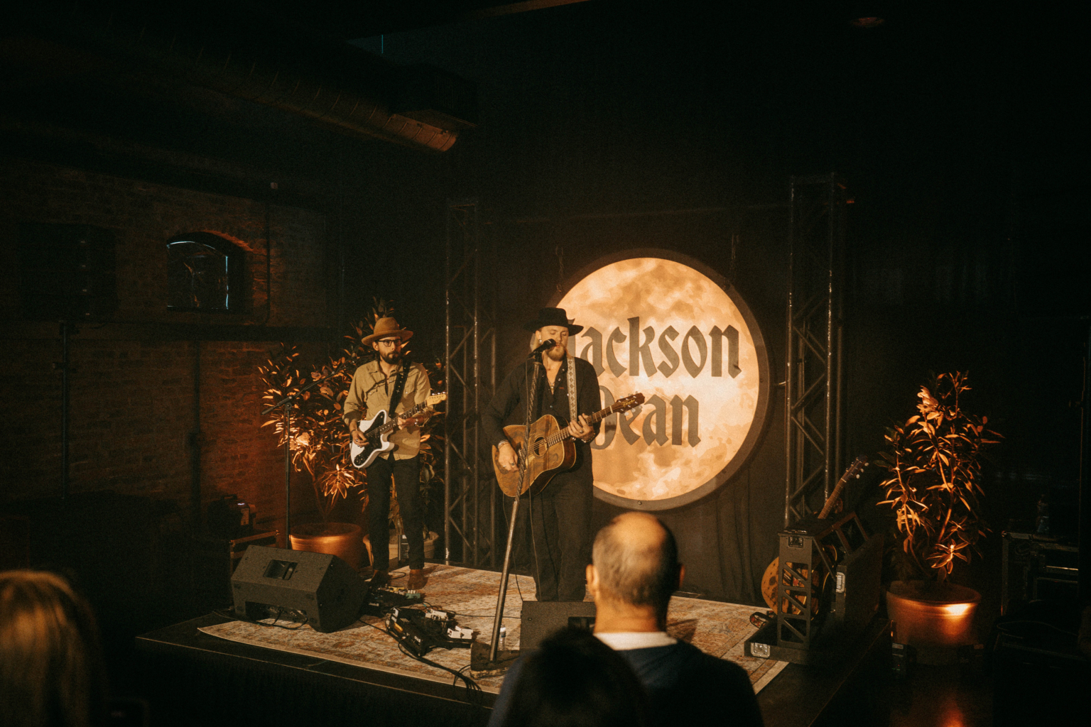 Jackson Dean Hosts 'Magnolia Sage' Album Preview - MusicRow.com